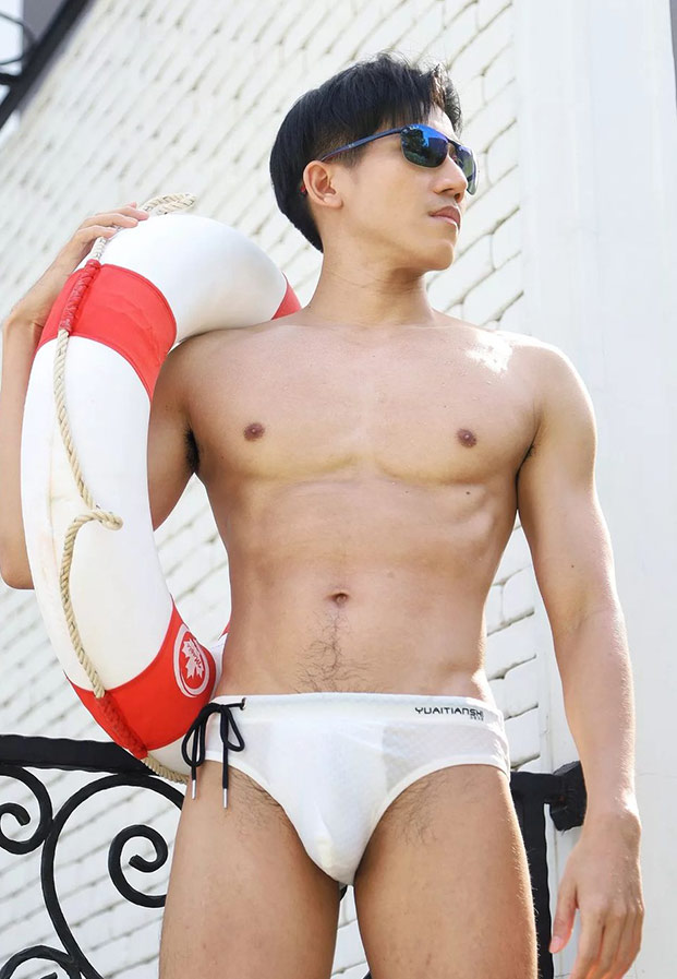 Yoo Hwangdo แจกวาร์ปหนุ่มหล่อขาวใส เร้าใจไม่มีใครเกิน