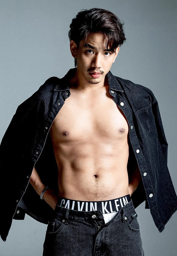 น้ำมนต์ กฤตนัย แจกวาร์ปหนุ่มหล่อ Netidol นักแสดงสุดฮอต ซิกแพคแน่น