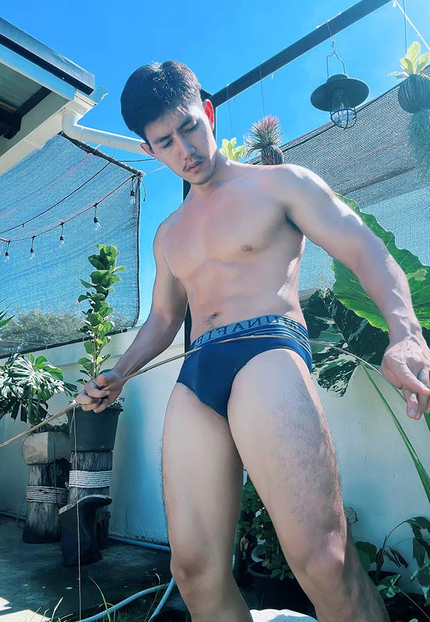 สกาย ภานุวัฒน์ แจกวาร์ปหนุ่มหล่อสไตล์ไทบ้าน ของใหญ่ยั่วเยเรียกน้ำ